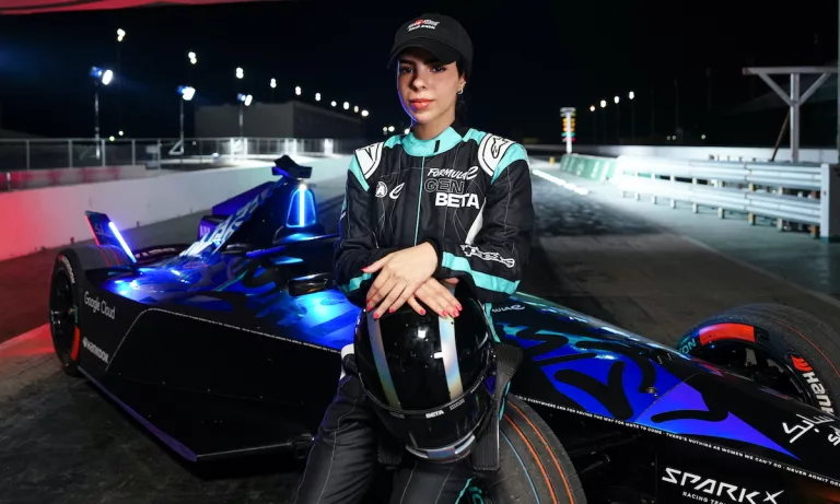 Female Formula E driver breaks FIA single-seater speed record | Network ...