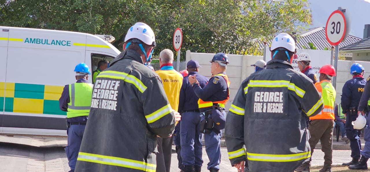 George worker freed after 118 hours under rubble - LNN - Network News