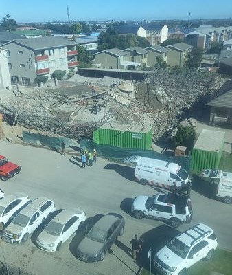 George building collapse update: Workers trapped in building rubble ...