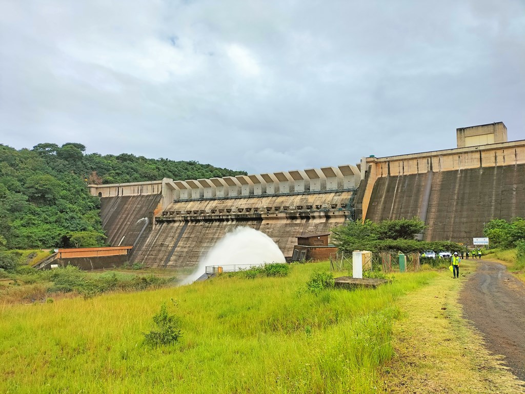 Hazelmere Dam able to take on more water once last family relocates ...