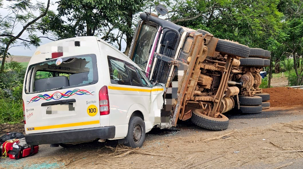 Truck and taxi collision kills two near Isinembe | North Coast Courier