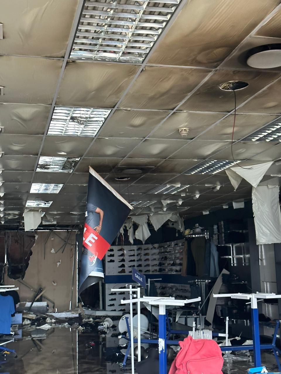 Clothing store in Mandeni looted amid fire chaos | North Coast Courier