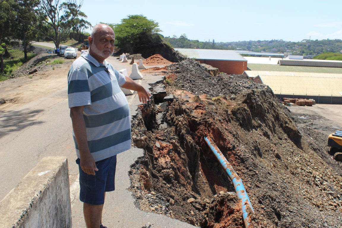 Kenville Road collapse worsens after heavy rains | Northglen News