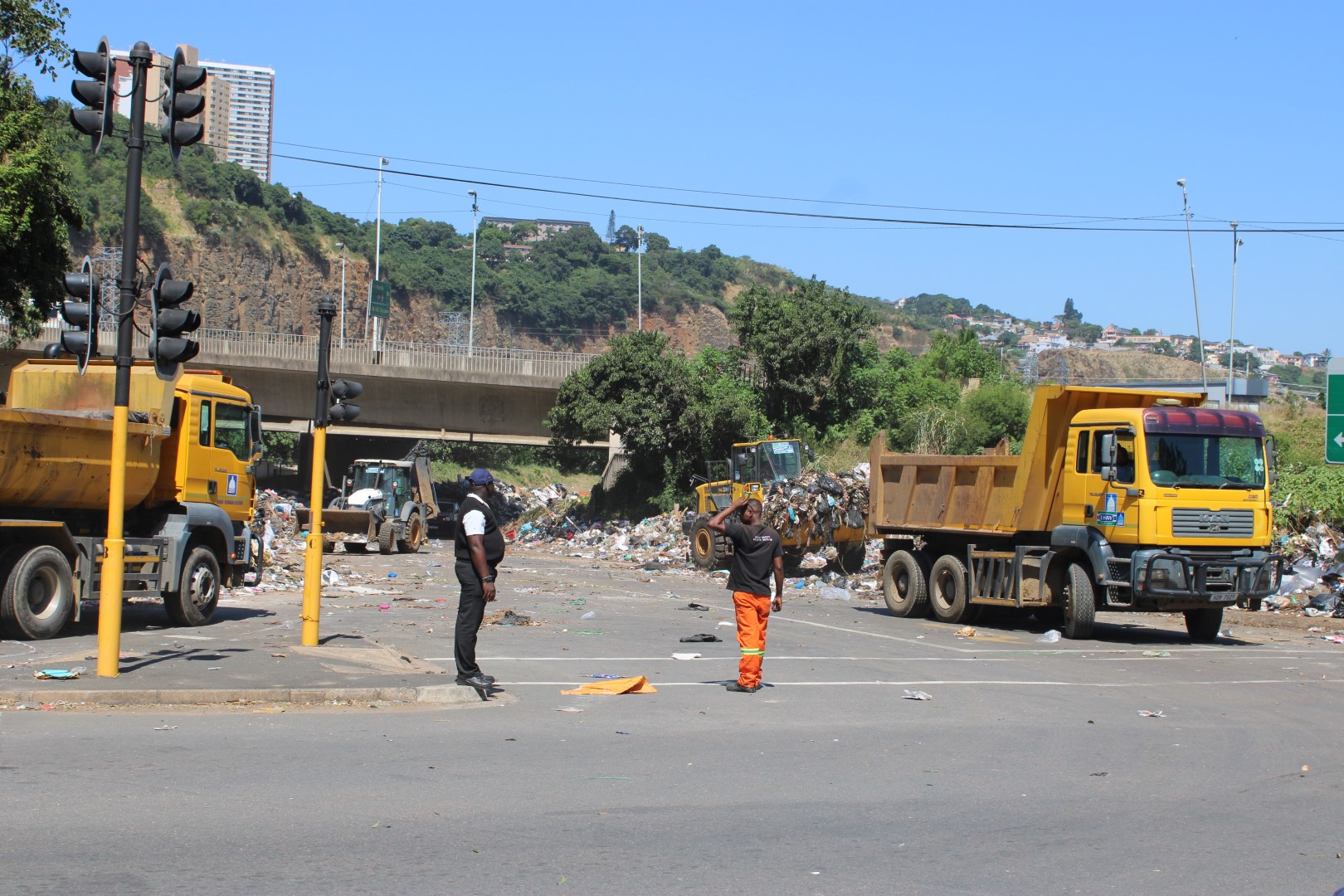 WATCH: Clean-up operations begin outside Riverside dump | Northglen News