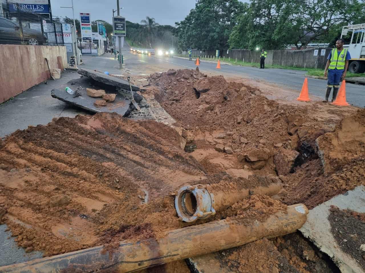 Burst pipes cause catastrophe in Durban North | Northglen News