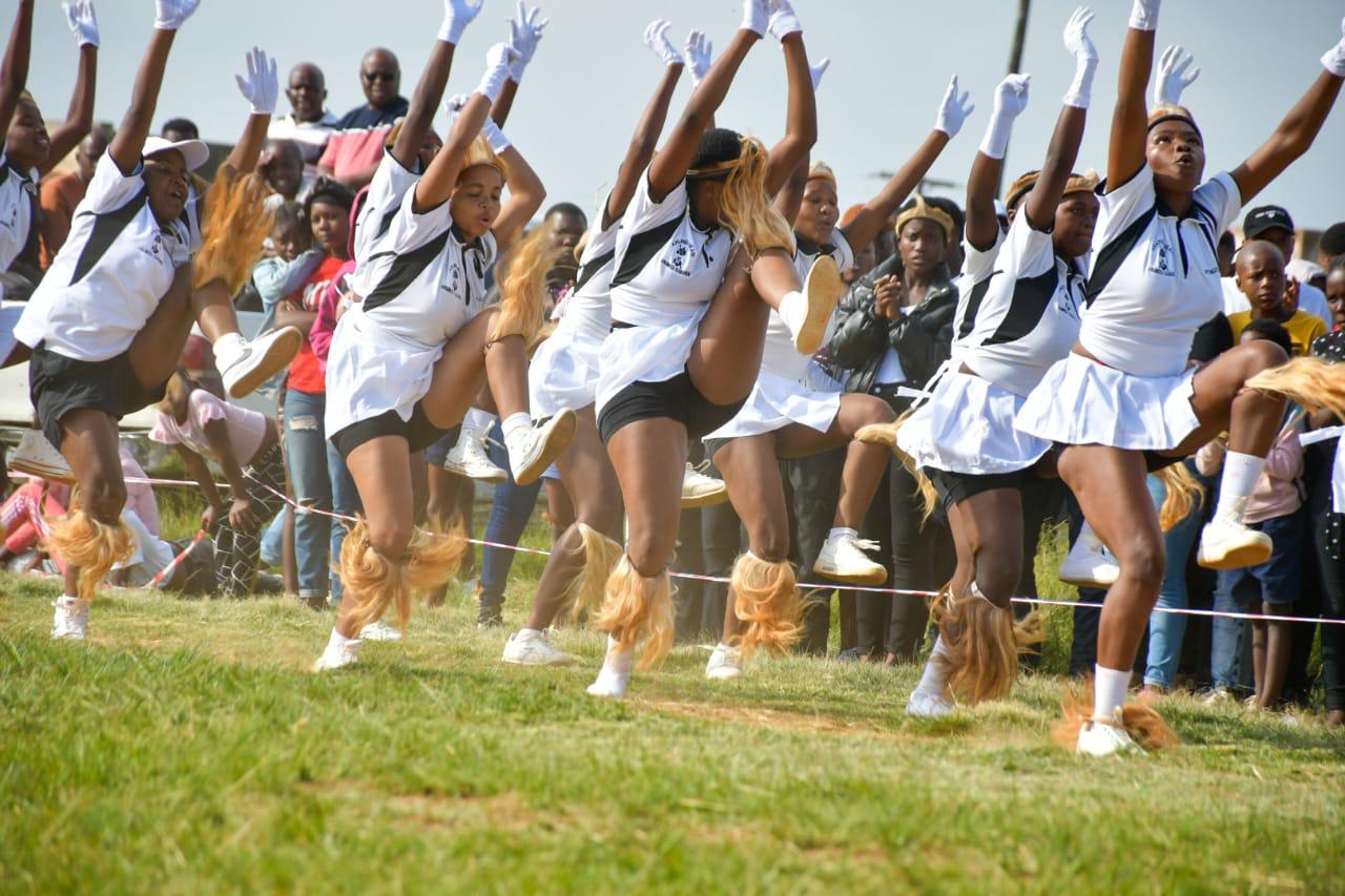 Zishiyelane inkundla izintombi kuyngoma kashemeni eDumbe | Northern ...