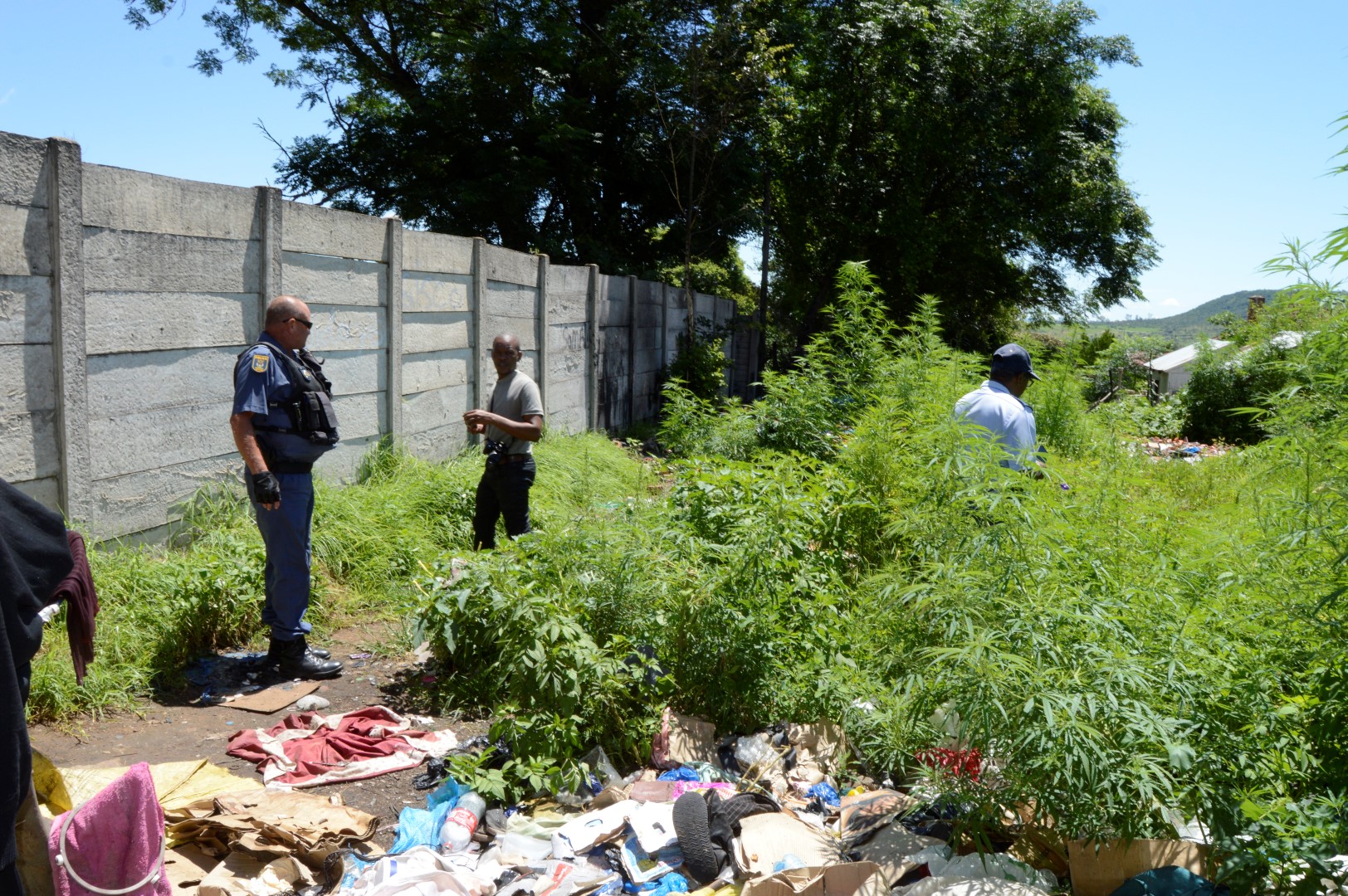 Mayoral road trip exposes dire neglect in Endumeni | Northern Natal News