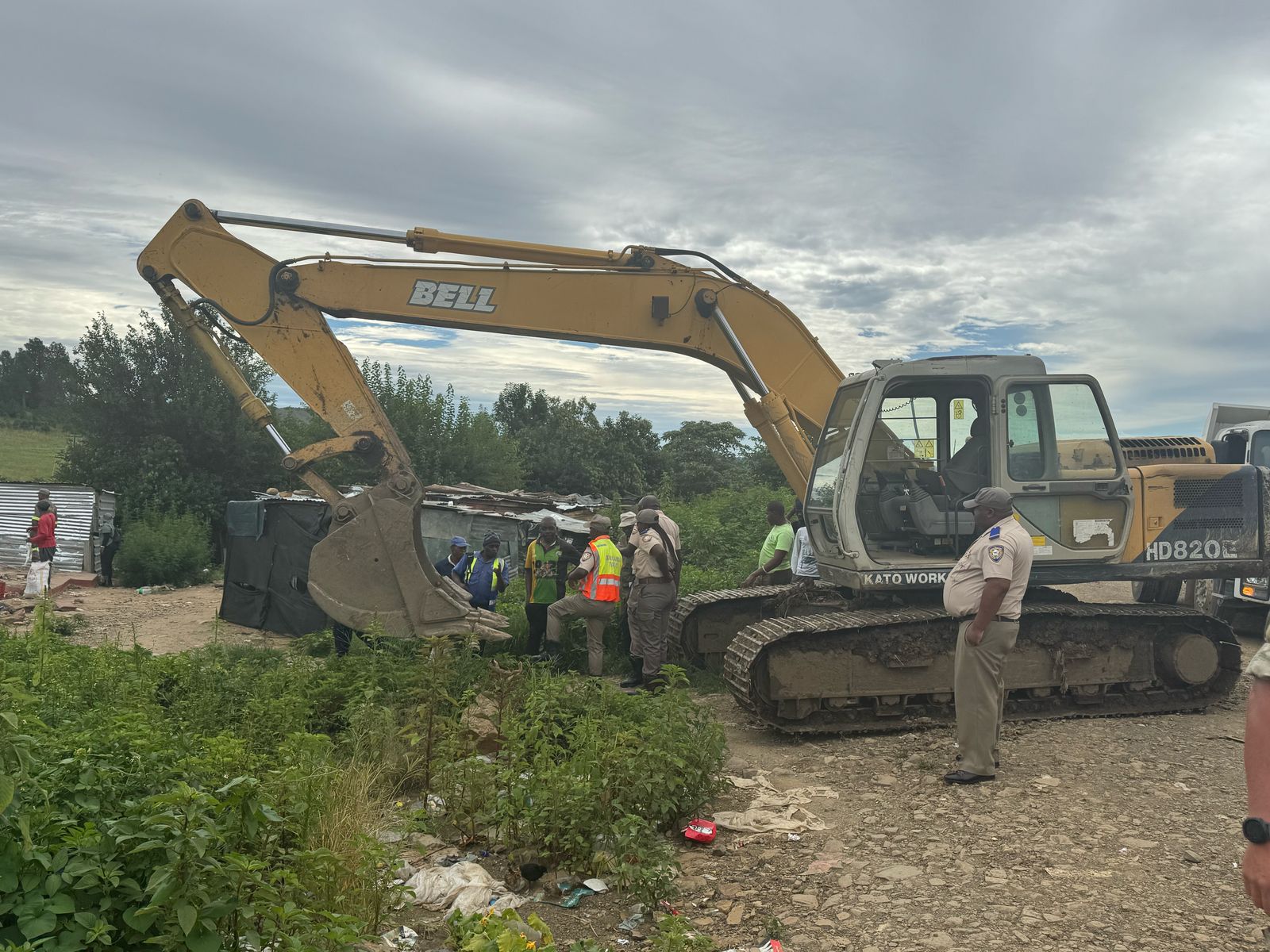 Municipality demolishes illegal informal settlements in Bergville ...