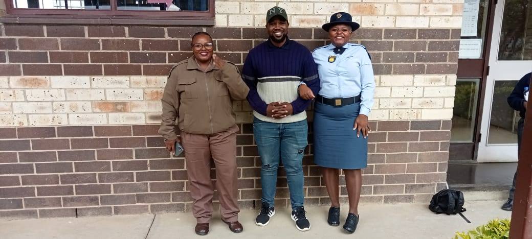 Police visit Acaciavale Primary School | Northern Natal News