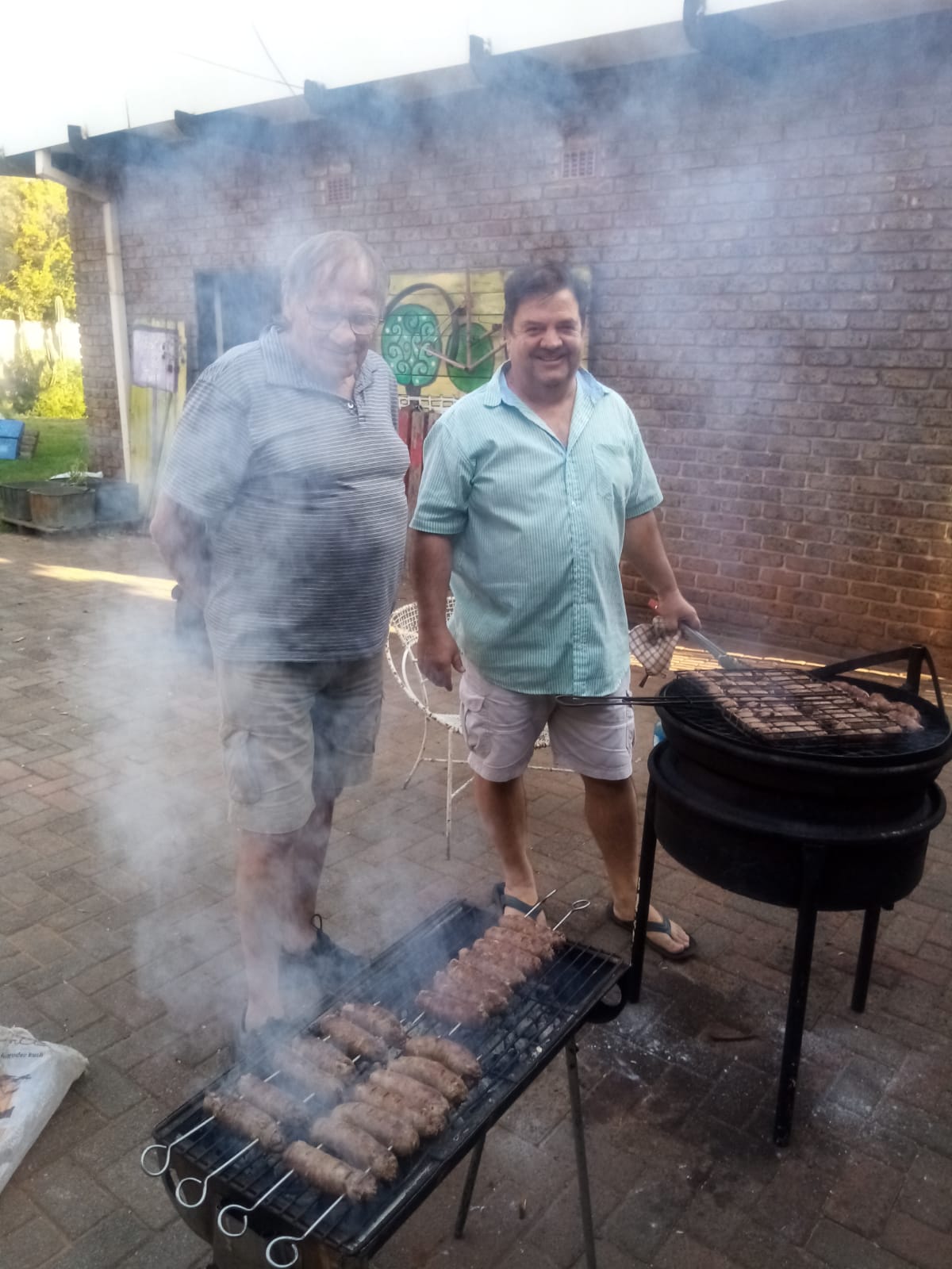 Ossewaens gelaai vir die groot trek van Clarens na Parys | Parys Gazette