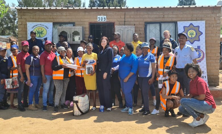 Tumahole SAPS lends a helping hand to family who lost everything ...