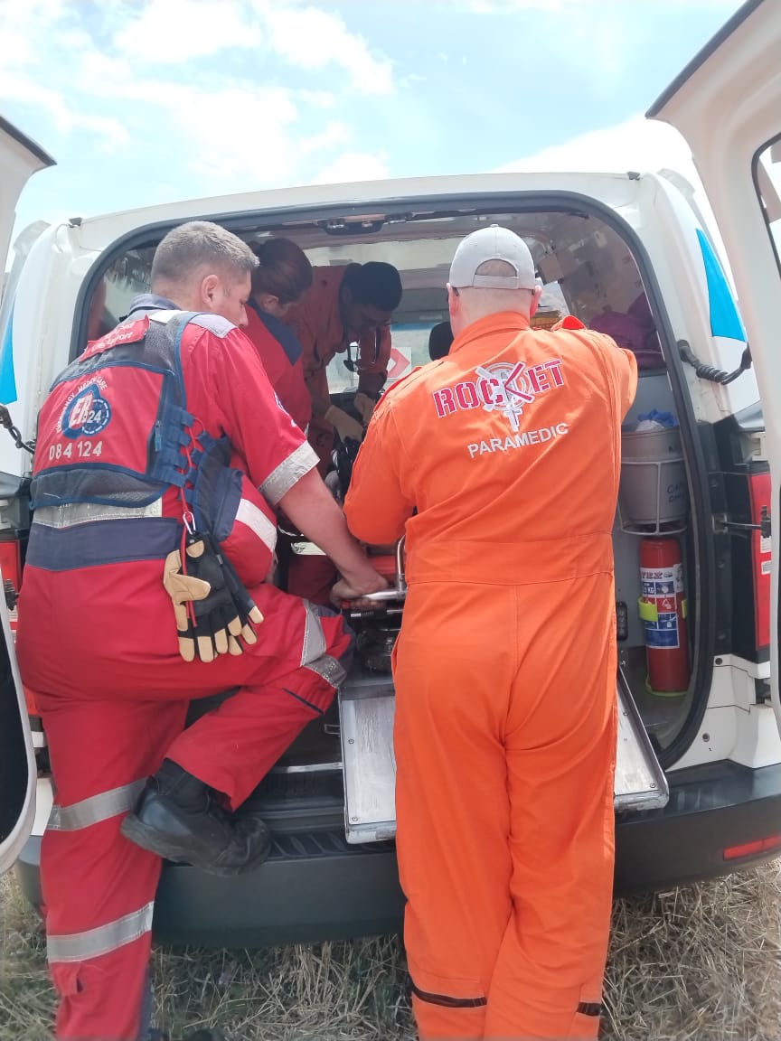 Vrou ernstig beseer in ongeluk op Potch-pad | Parys Gazette