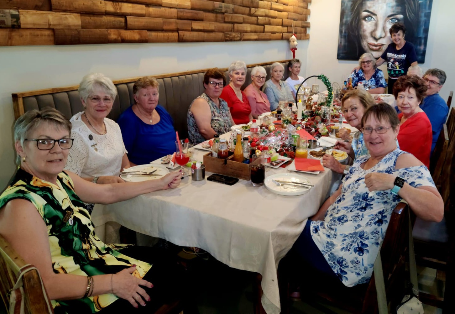 VLU-vroue sluit die jaar af met gesellige saamkuier en erkenning vir ...