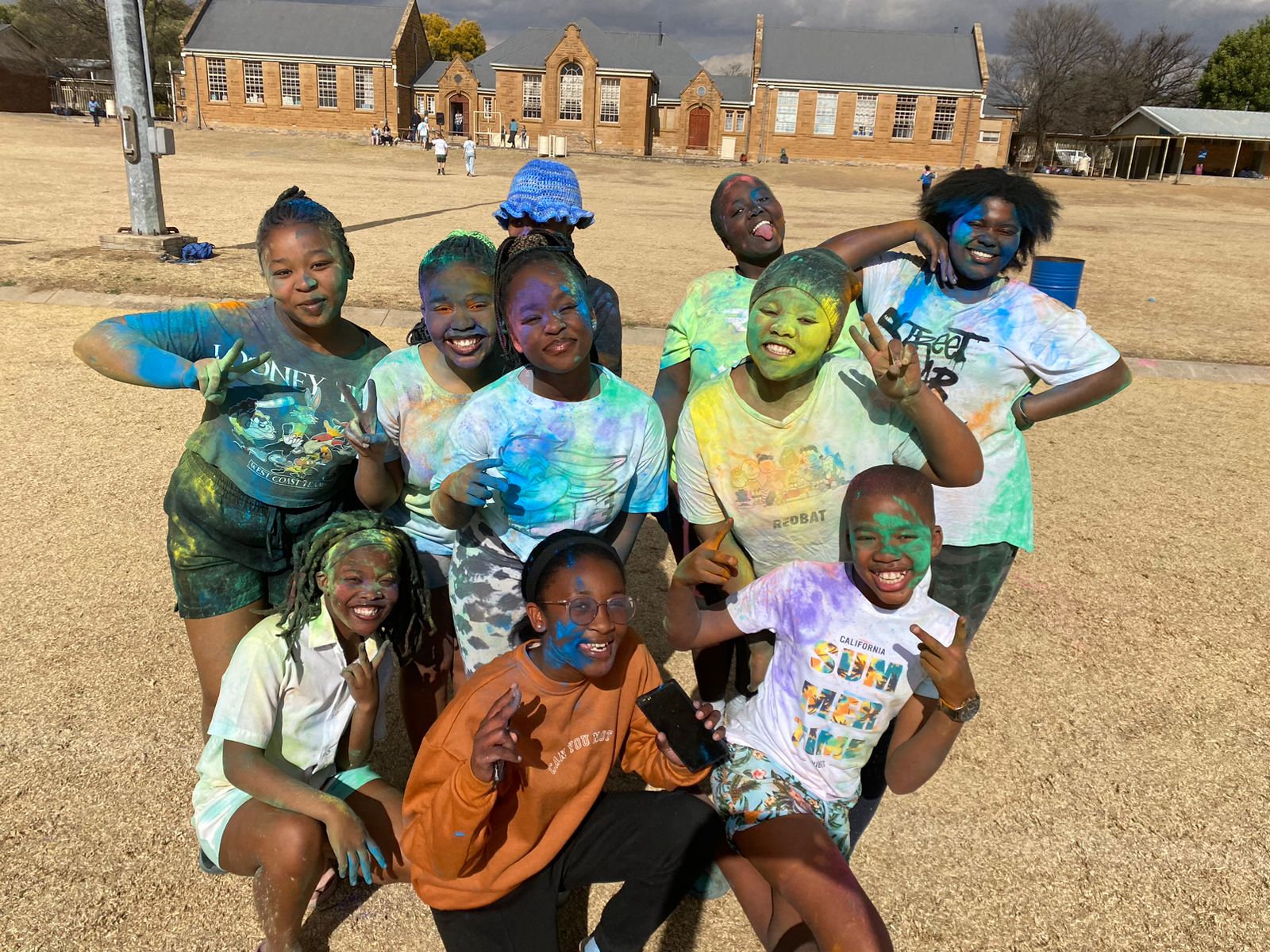 Honderd en veertig jaar kleurvol gevier | Parys Gazette