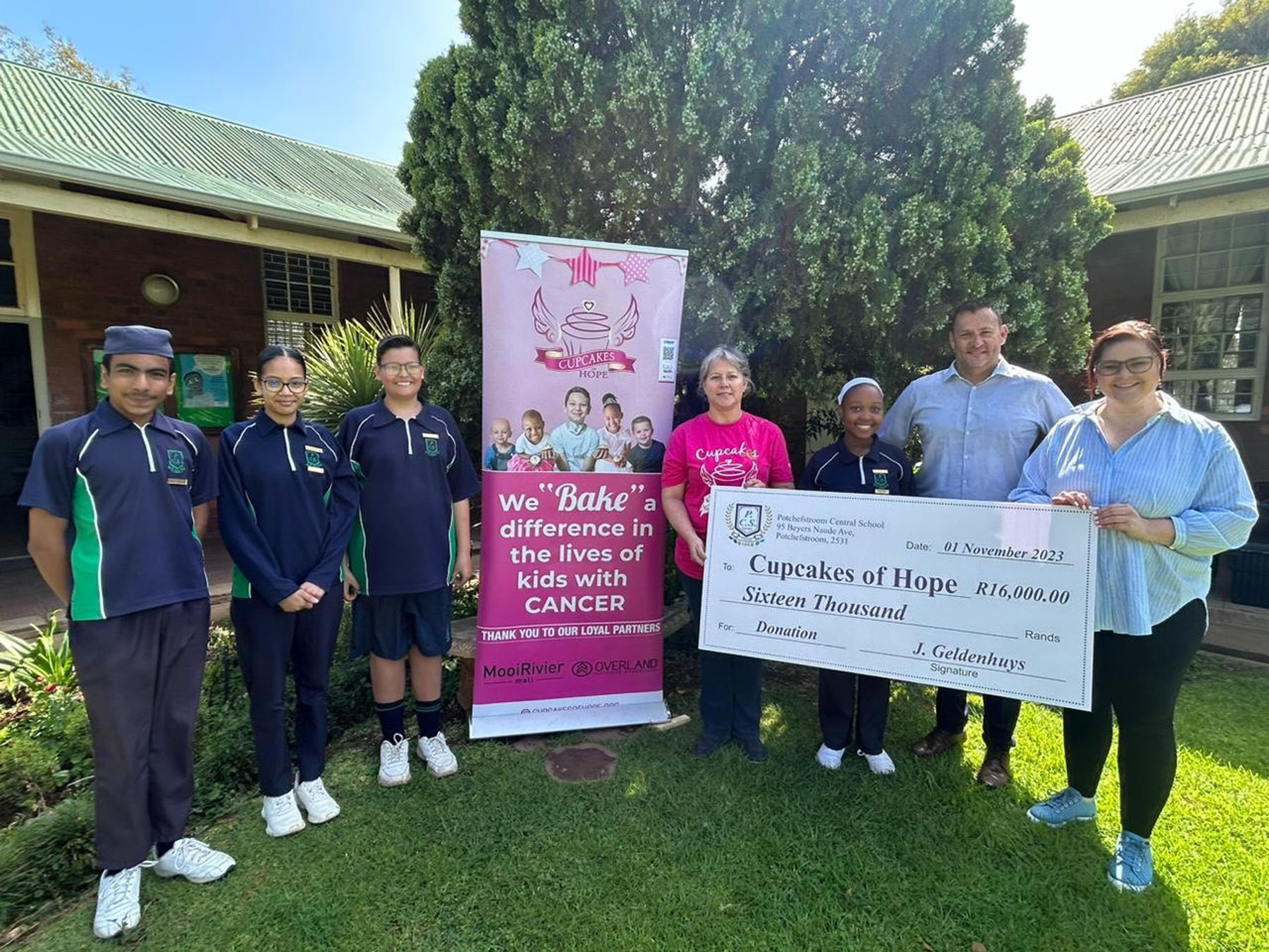 Central School gives back with cupcake fundraiser | Potchefstroom Herald