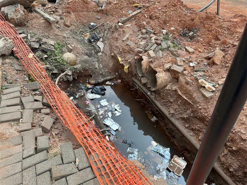 Residents demand action on Bram Fischer danger hole | Randburg Sun