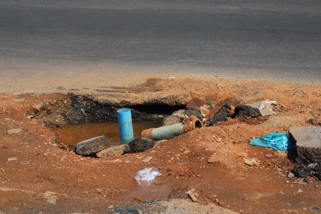 Braam Fischer pothole sparks questions about upgrade project | Randburg Sun