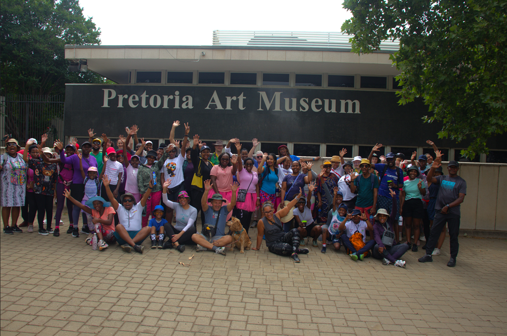 Residents take part in the annual Jacaranda Walk | Rekord