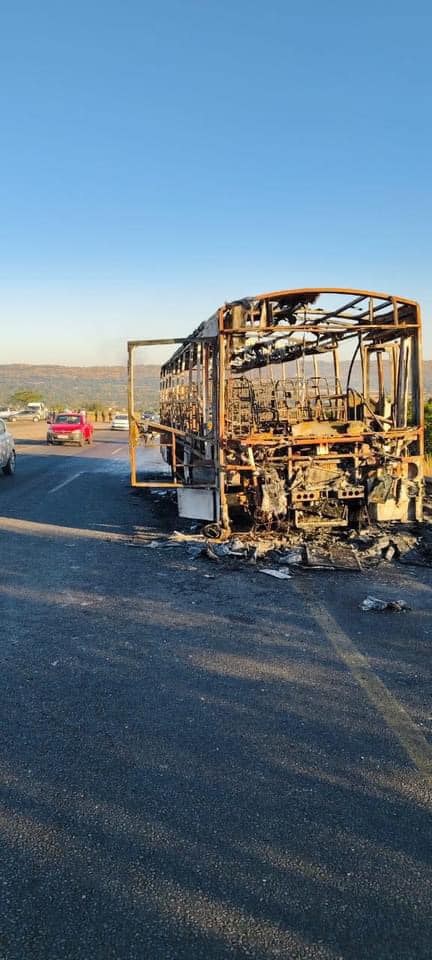 Bus carrying high school learners catches fire on the R80 Highway | Rekord