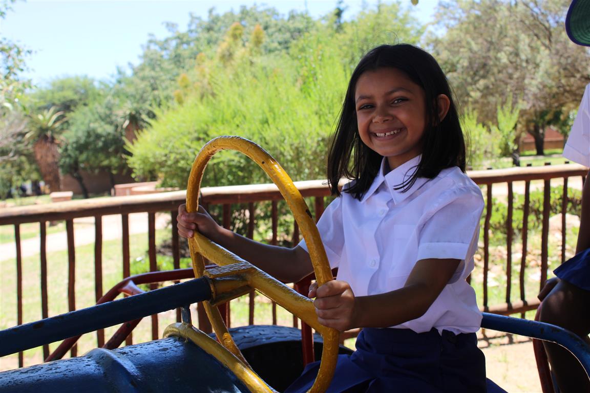 PHOTOS: First-day fun for Mitchell House Gr 1 learners | Review
