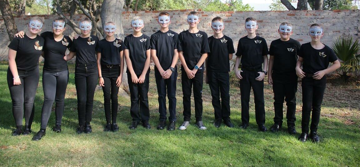 FOTO'S: Akademie Reformia gee Graad 7 klas 'n kans om te glans op rooi ...