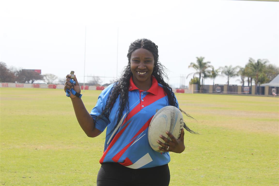 Sy staan stewels vol van rugbyskeidsregter | Review