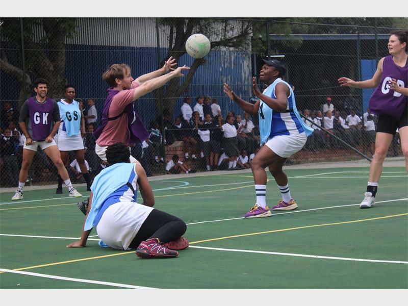 Evander police take on educators in a friendly netball match | Ridge Times