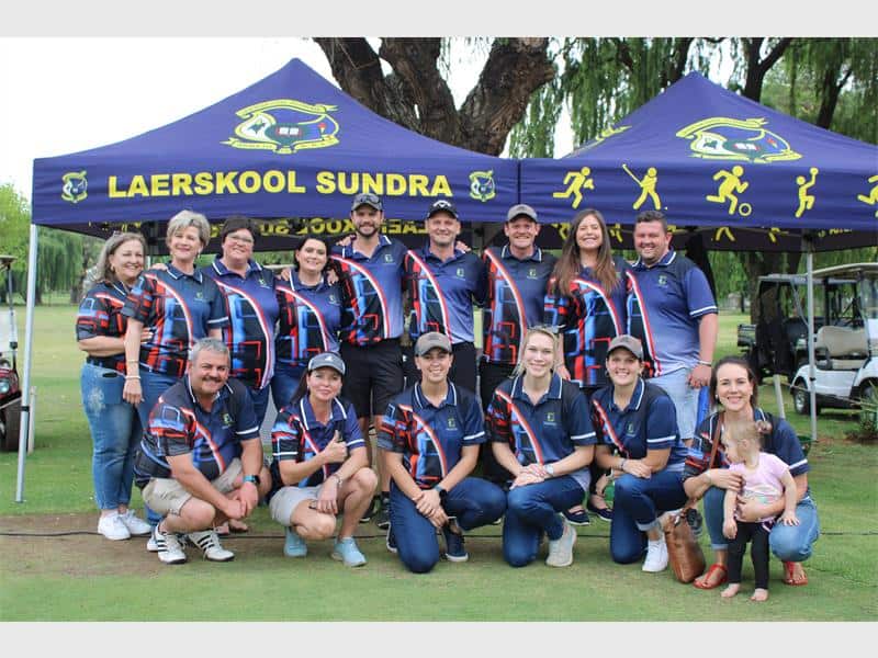 Gholfspelers swaai stokke ten bate van Laerskool Sundra | Ridge Times