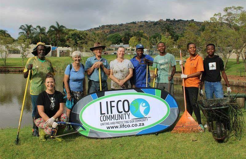 LIFCO members clean local dam