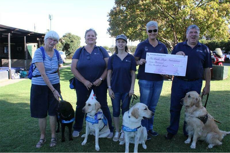 Generous donation for Guide Dogs | Roodepoort Record
