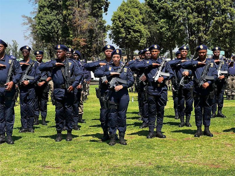JMPD and SAPS join forces for more boots on the ground | Rosebank ...