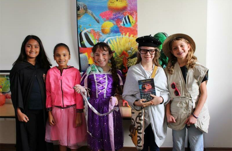 Young voters at St Teresa's Junior Primary choose new library books ...