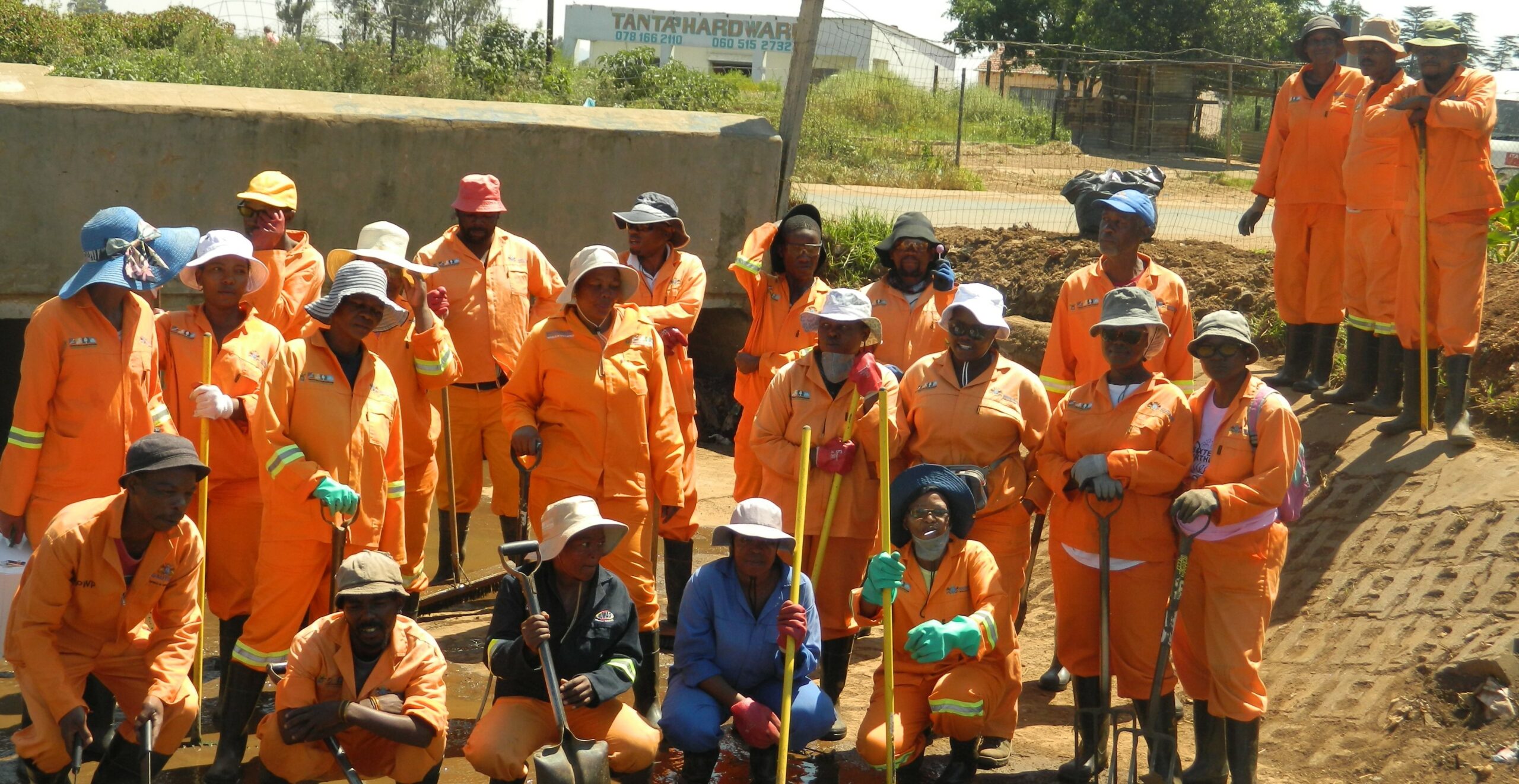 Zone 7 stream cleaning project employs community | Sedibeng Ster
