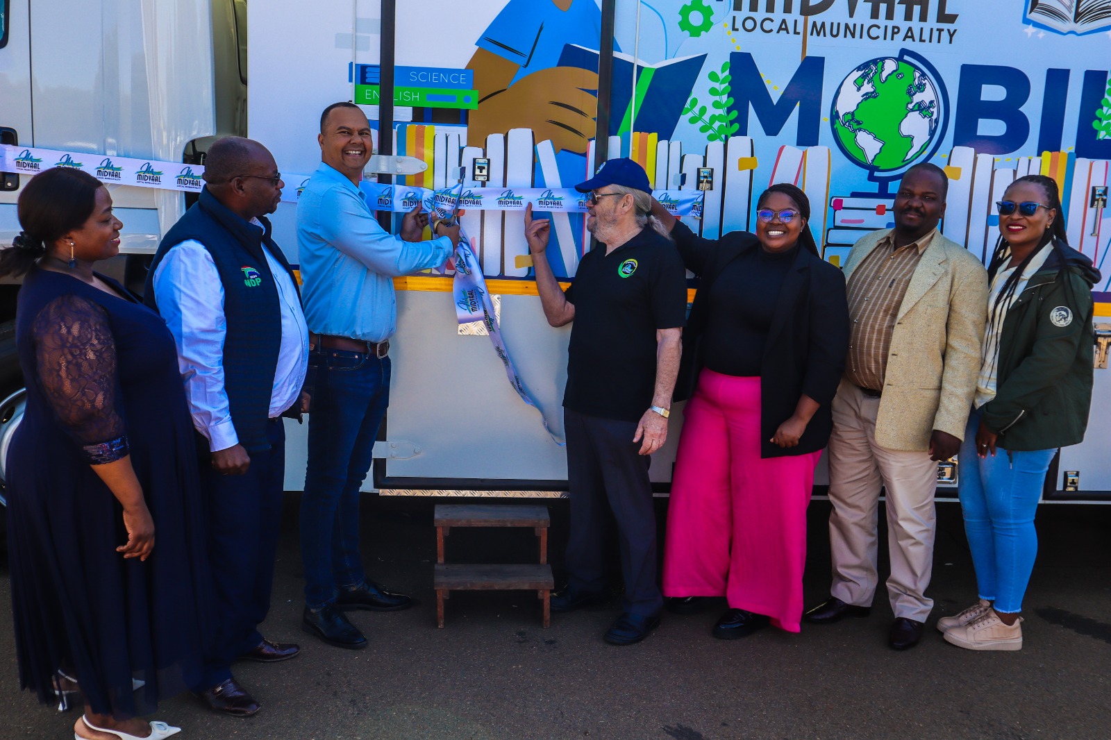 Midvaal launches library bus service to promote literacy in remote ...