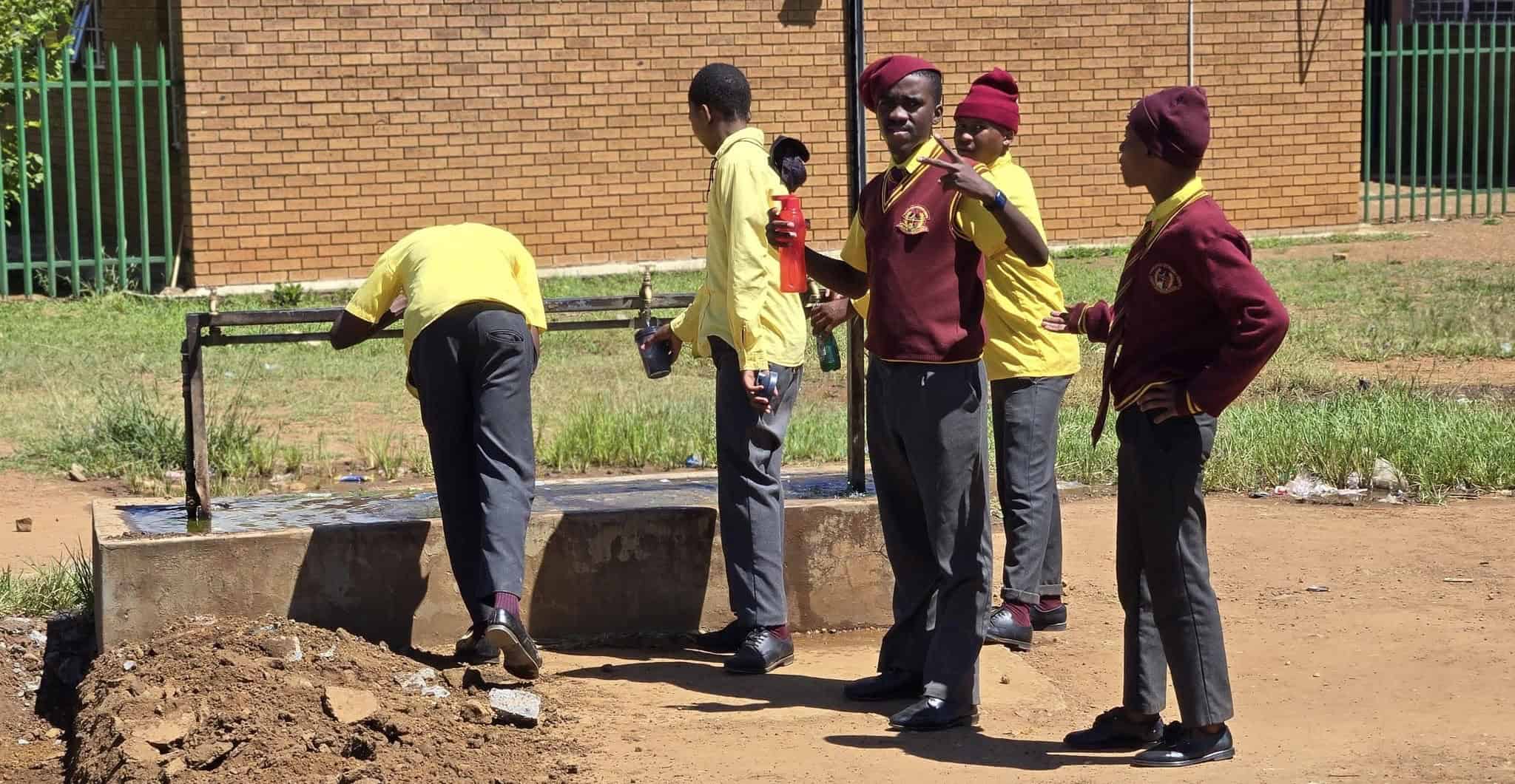 Water flows at Thandukwazi as promised | Sedibeng Ster