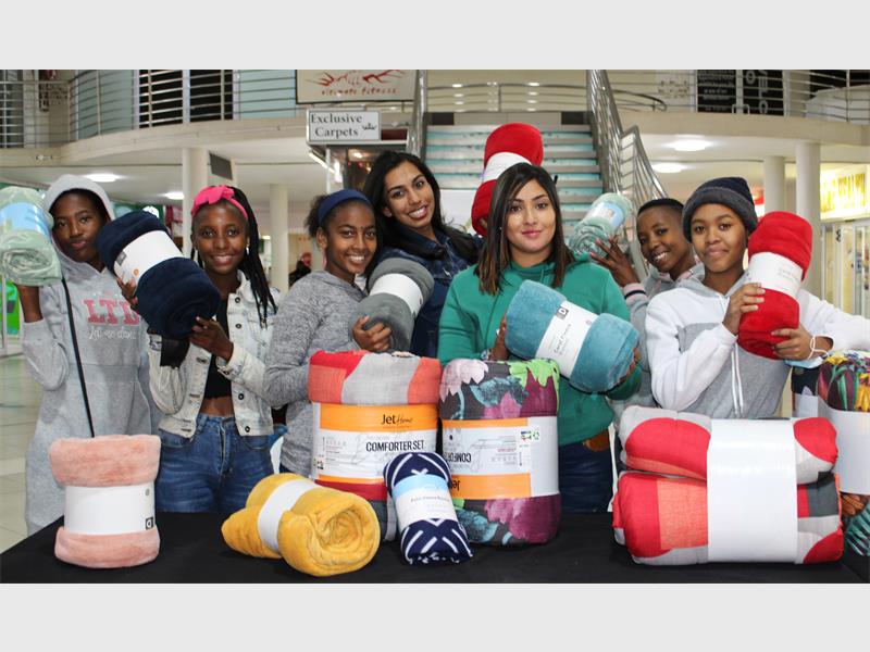 Models give back to community | South Coast Herald