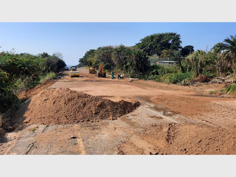 Repairs to R102, Scottburgh nears completion | South Coast Herald