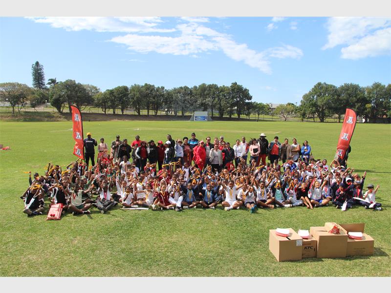 Mini cricketers have a blast | South Coast Herald