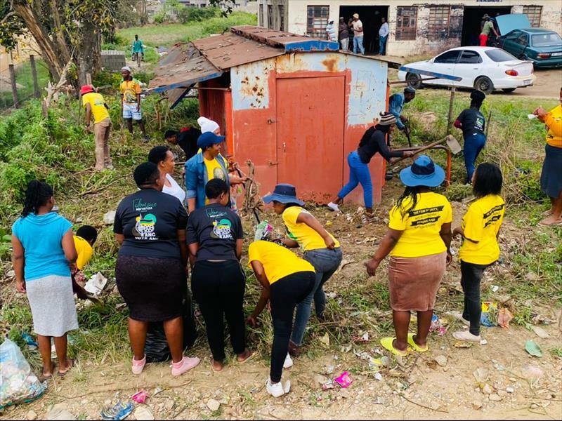 Clean-up campaign promotes active citizenry | South Coast Herald