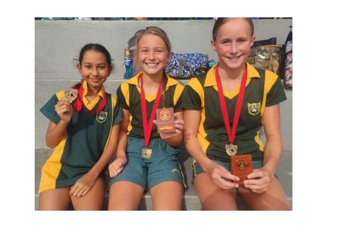 Izotsha swimmers show mettle in pool | South Coast Herald