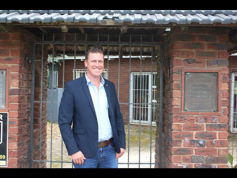 Rupert at Round Table helm | South Coast Herald