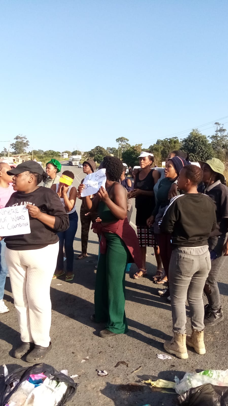 PROTEST ACTION: Road closed on R61 between Mzamba and Bizana | South ...