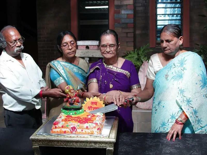 Mandir celebrates 85 years of spiritual harmony | South Coast Herald