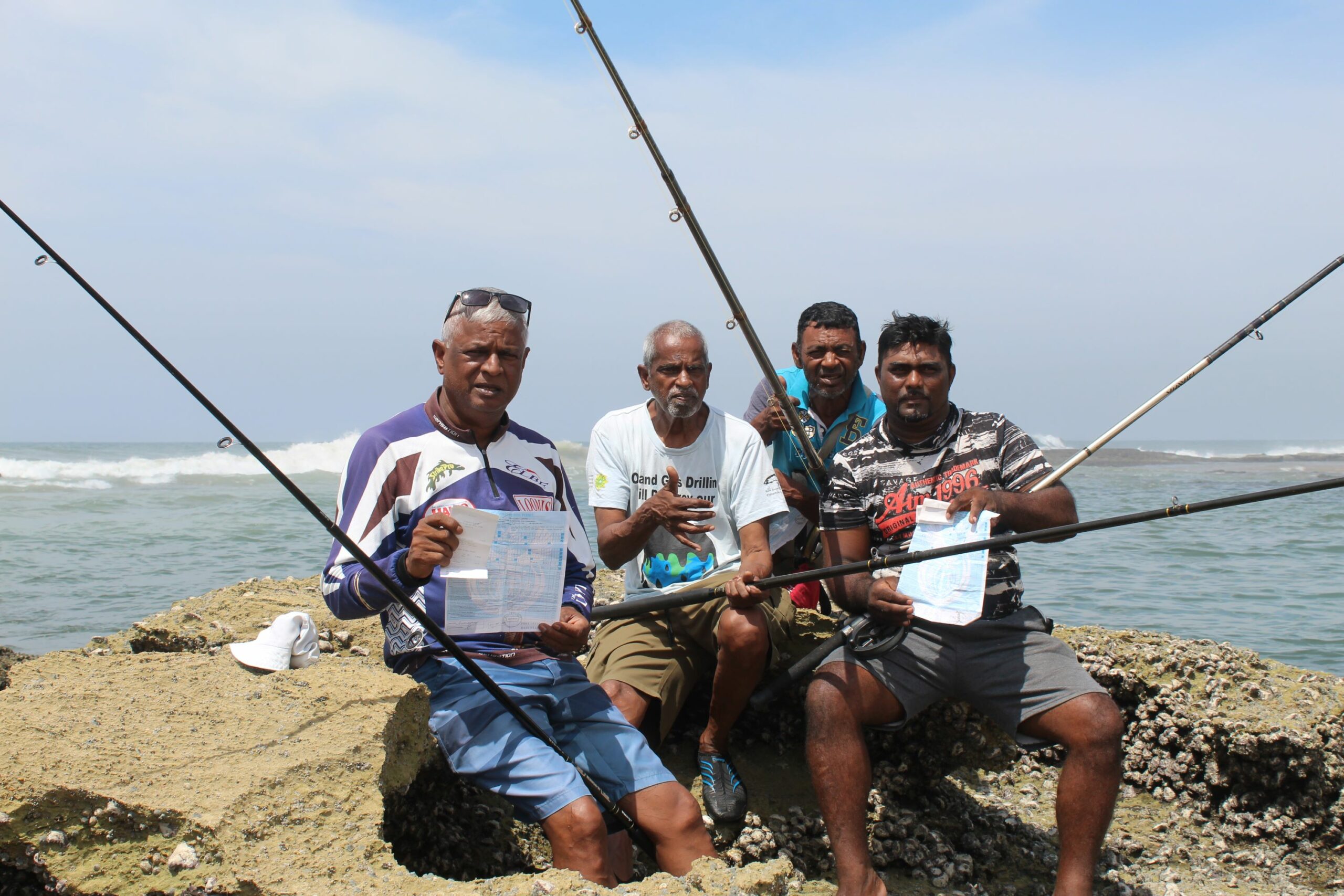 Fisherfolk rally to reclaim access to beachfront piers for fishing ...