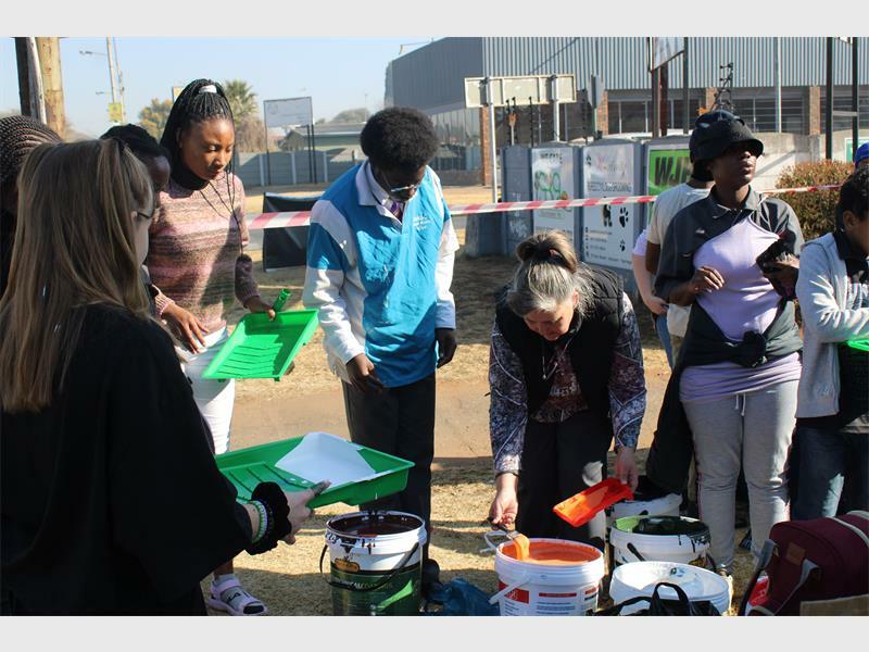 Schools bring magic to SPCA | Springs Advertiser