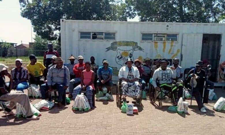 Christmas comes early for Tshepiso community | Vaalweekblad