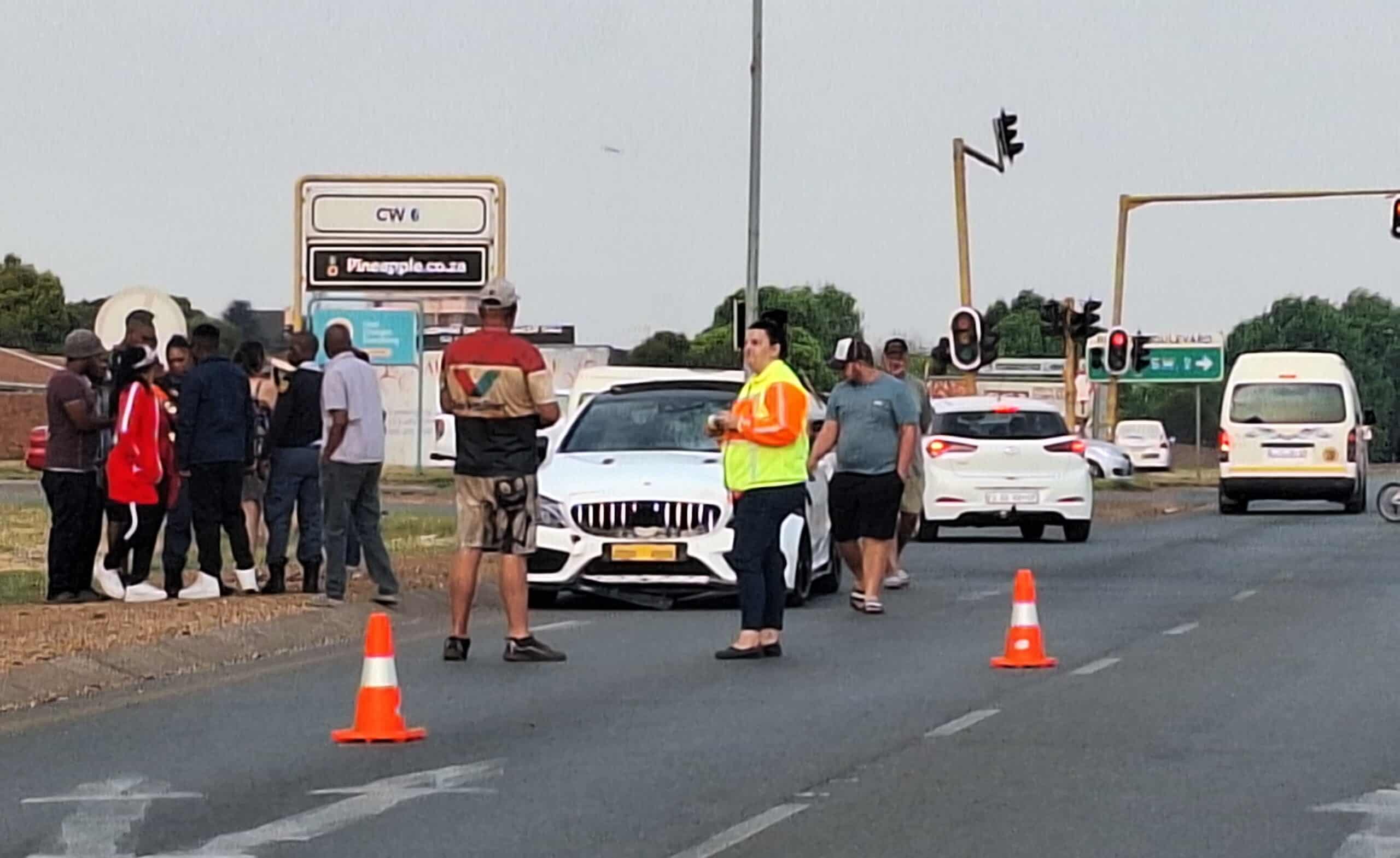 Bedelaar by verkeerslig doodgery | Vaalweekblad