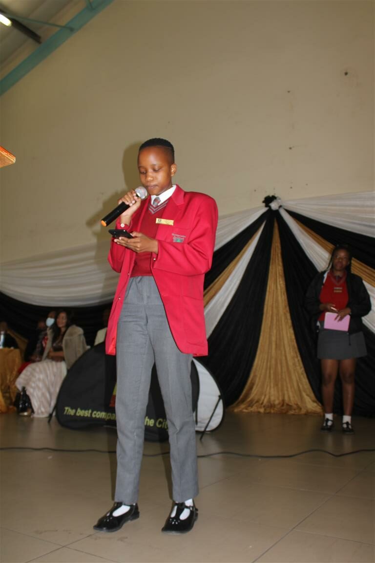 Learners presenting messages of support to honour teachers at Pine ...