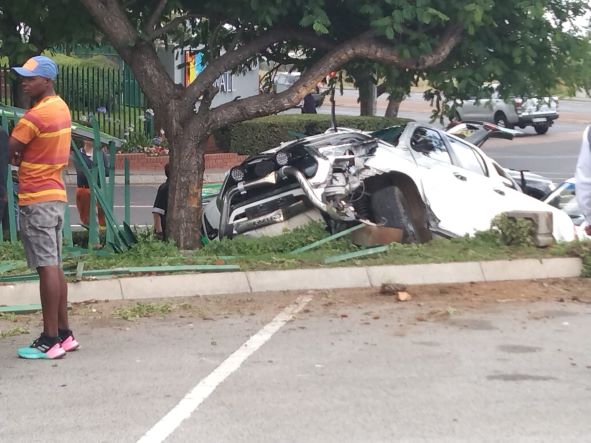 Car accident on Mandela Drive ‒ Motorists be aware! | Witbank News