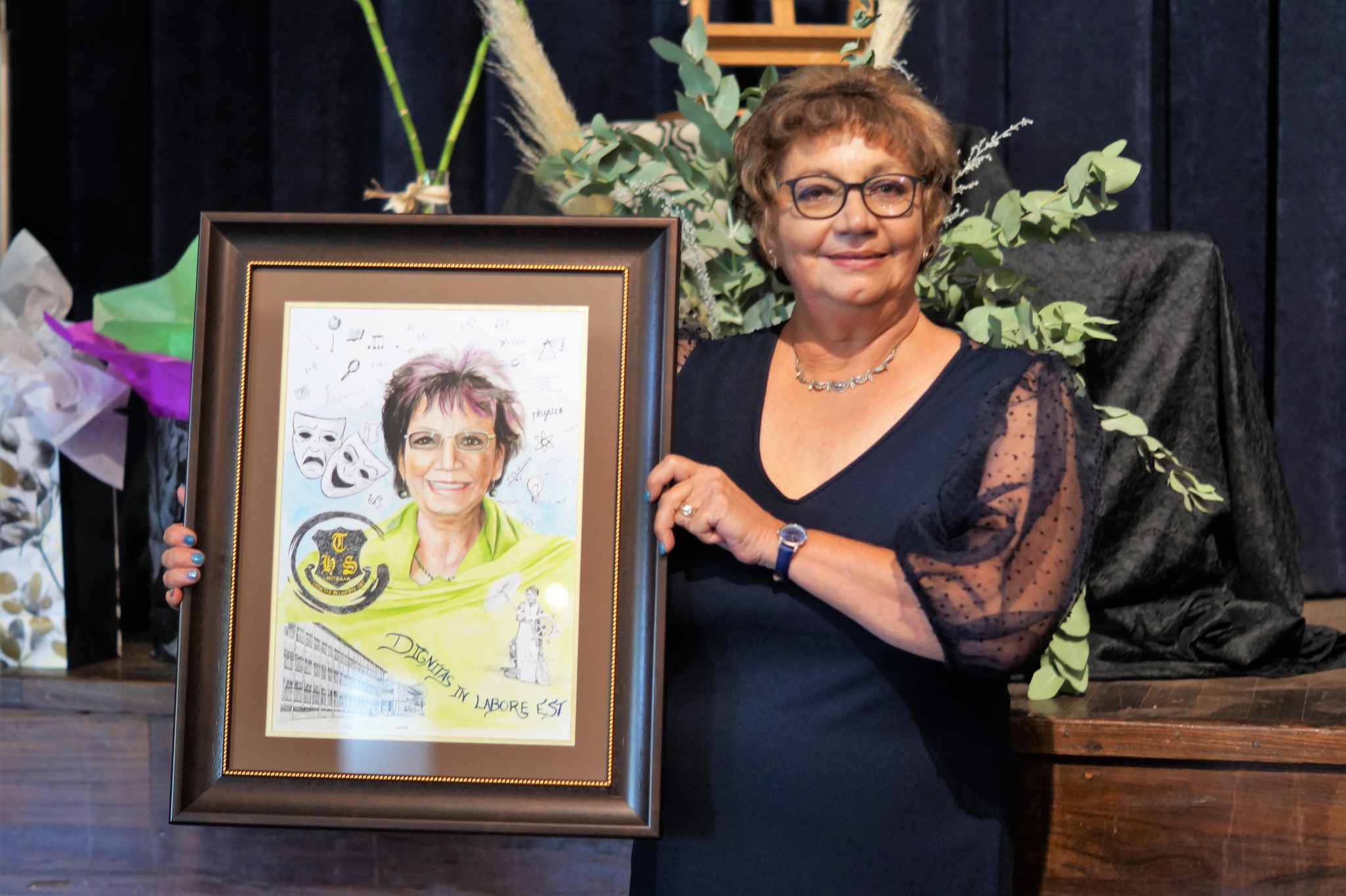 Onderwys legende gee fakkel oor na 39 jaar | Witbank News